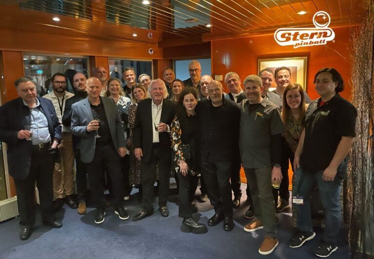 STERN FAMILY REUNION - Cocamatic Pinball